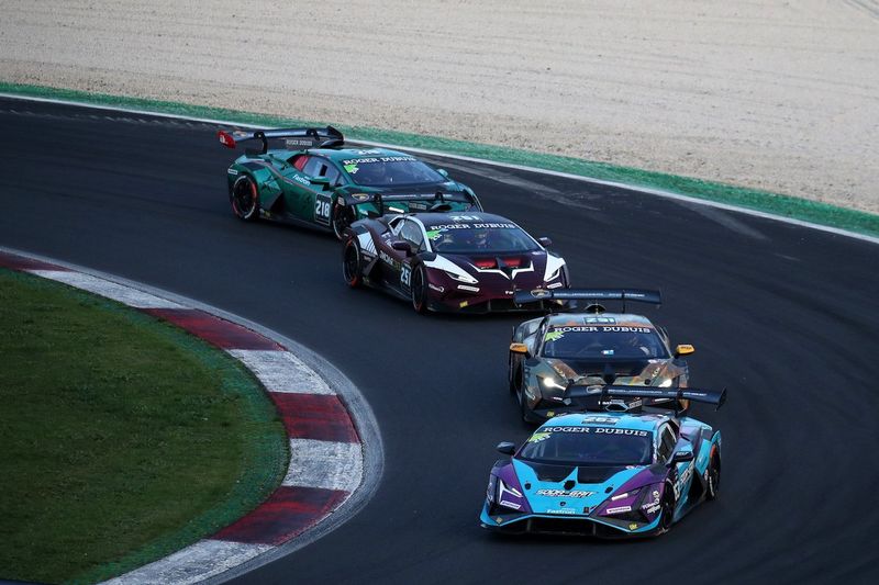 Gallery Lamborghini | Lo spettacolo del Super Trofeo a Vallelunga