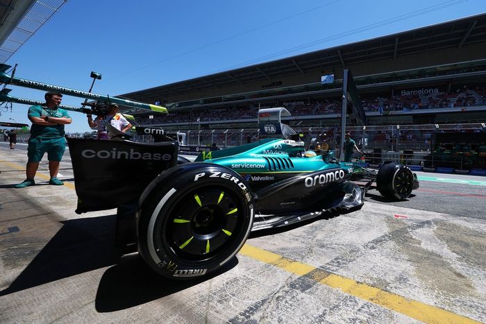 Piastri lidera la FP2 en España; Alonso sorprende 7º, a dos décimas de un McLaren