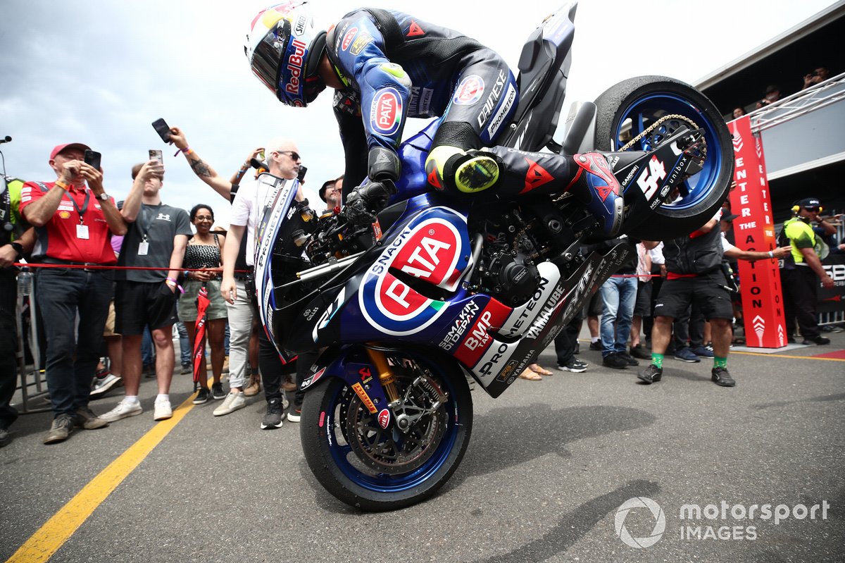 Toprak 2024'te MotoGP'de yarışmaya çok yakın, tek seçenek Yamaha mı?