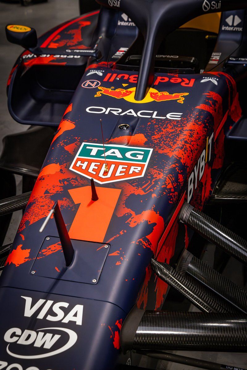 De nieuwe F1-livery van Verstappen en Pérez uit alle hoeken