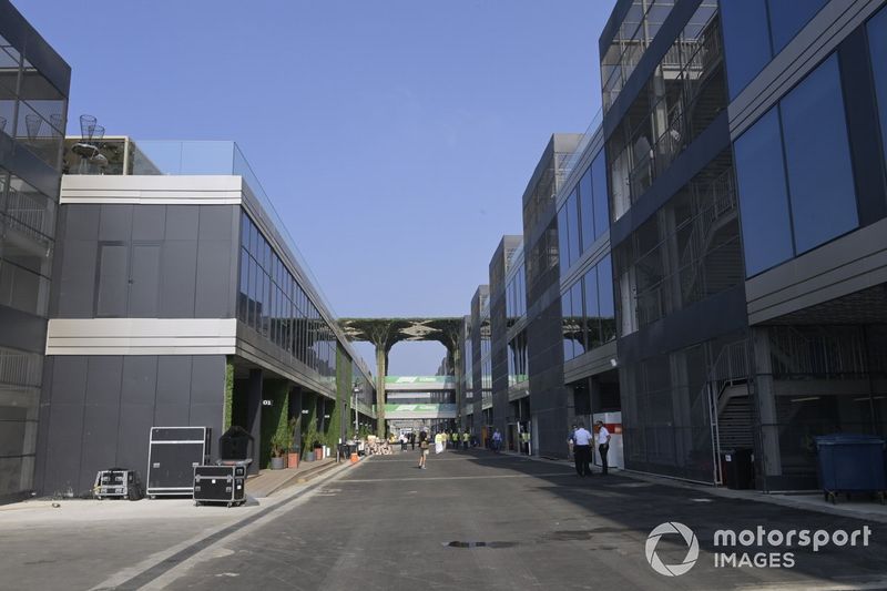 Photos - La F1 découvre le circuit de Djeddah