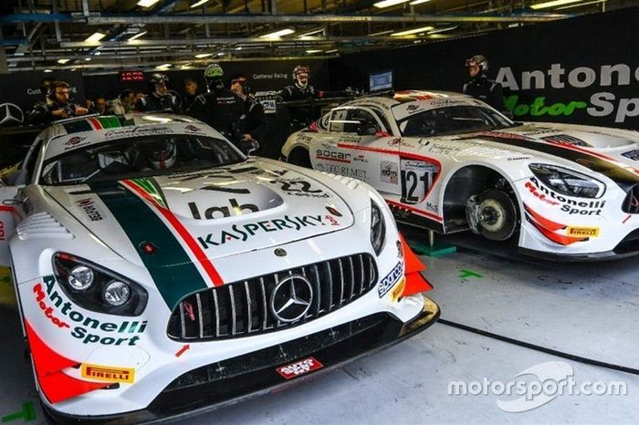 GT Italiano: De Luca prova la Mercedes di Antonelli