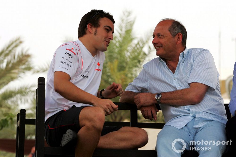 F1: Alonso Pernah Bikin Ron Dennis Kesal karena Buah Persik