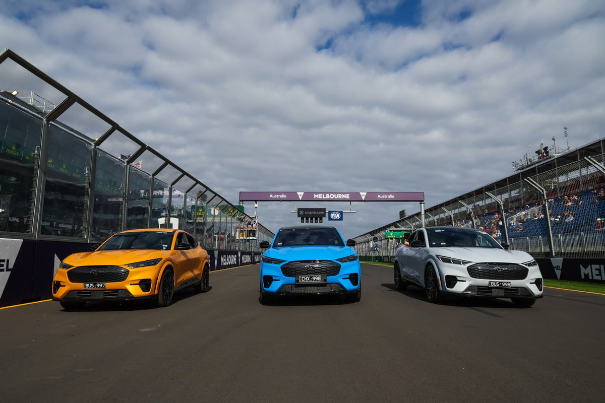 GALERÍA: imágenes del viernes del GP de Australia F1