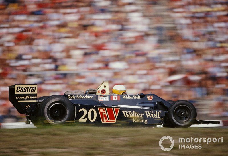 Gallery: Black and gold liveries in F1
