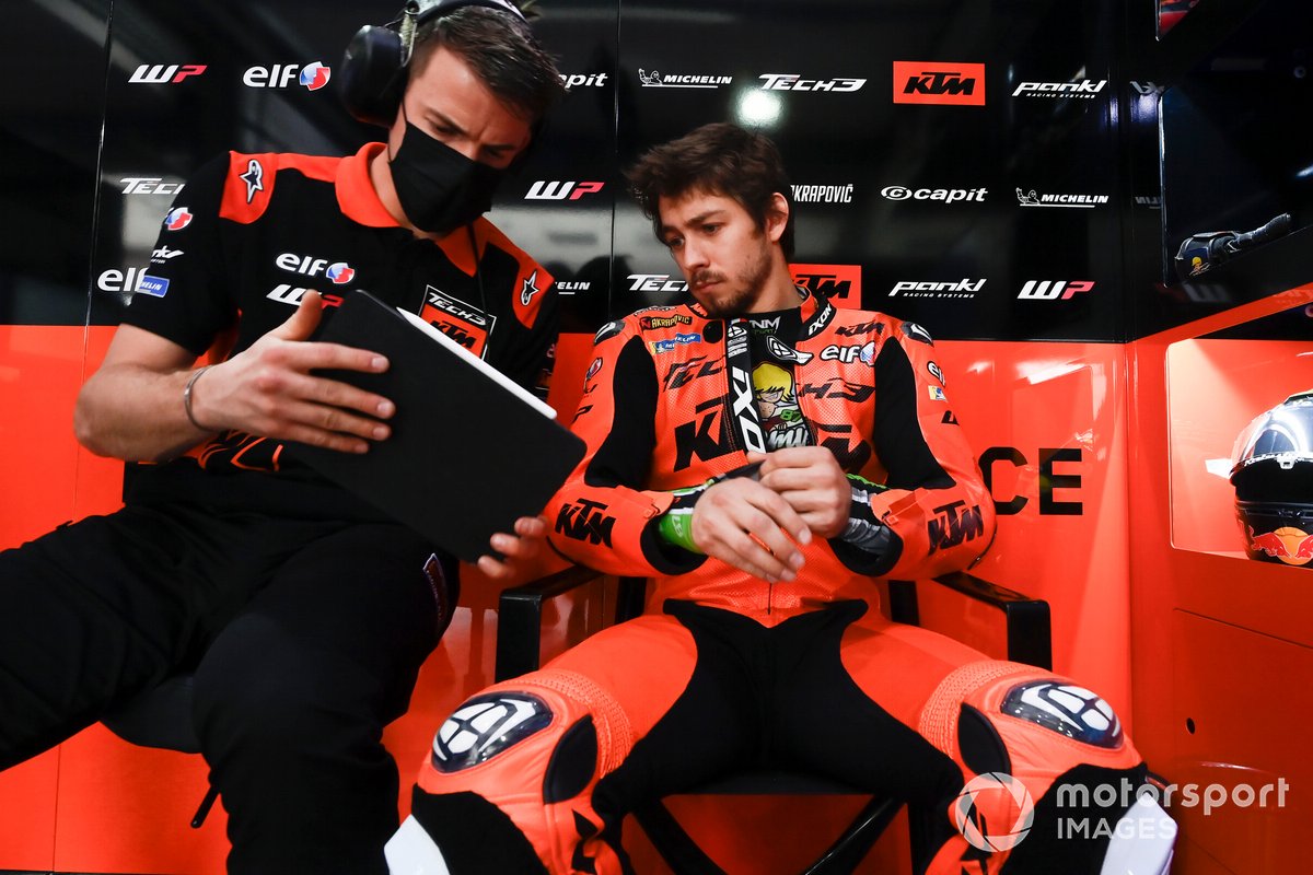 Les pilotes Tech3 dans le grand bain, avec de nouvelles découvertes