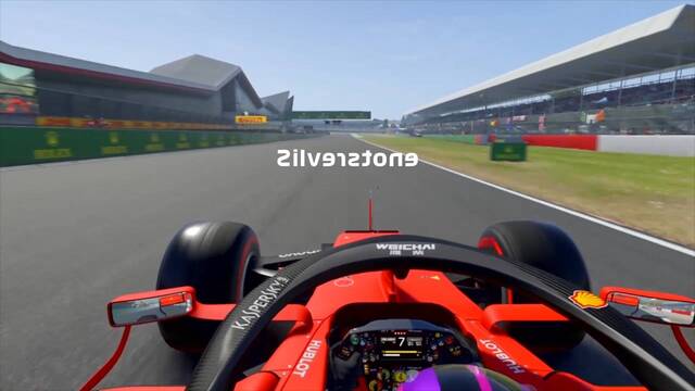 Reverse Silverstone lap in F1 2019 - Formula 1 Videos