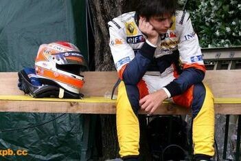 Symonds: "Nelson moet in zichzelf geloven"