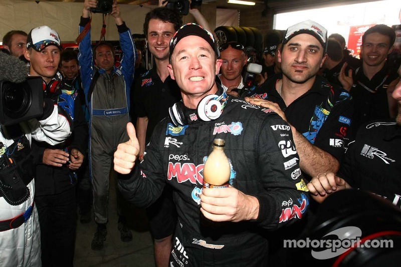 Muphy and Simonsen take Pepsi Max Crew to Bathurst 1000 pole