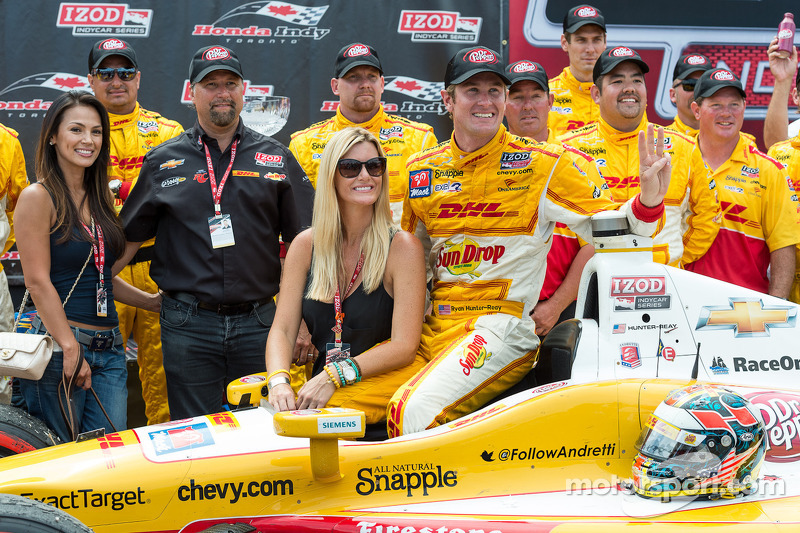 Ryan Hunter-Reay leads Chevrolet charge to Edmonton