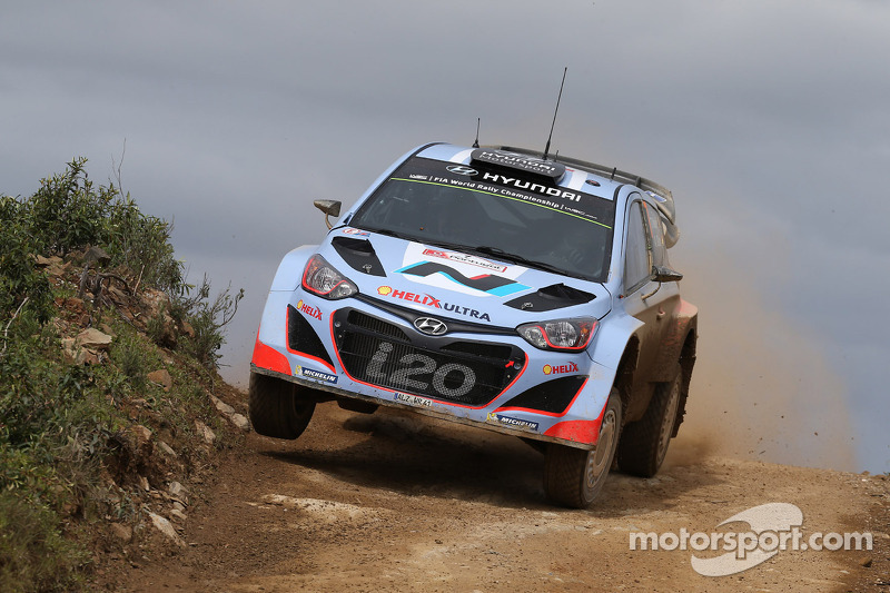Hyundai Shell World Rally Team finds positives after challenging Rally de Portugal