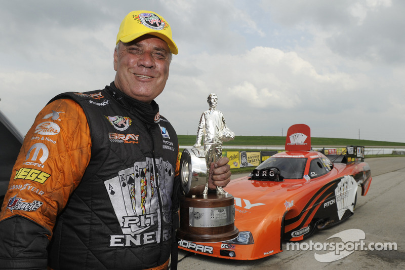 Johnny Gray op Topeka - NHRA foto's
