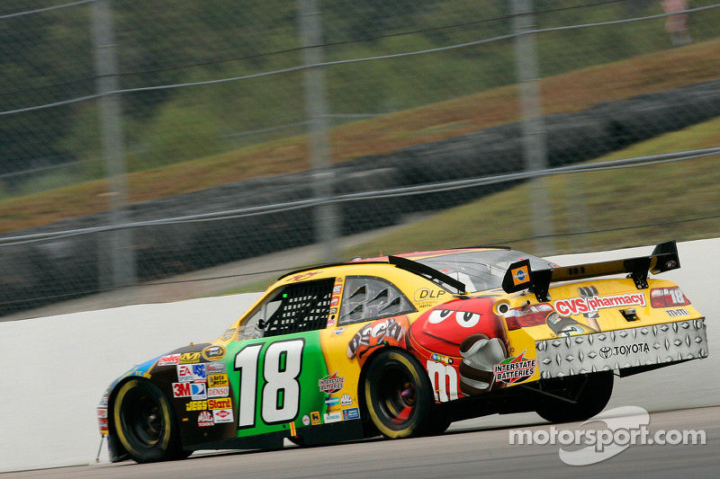 Paint Schemes that needed a mid-season do over. : NASCAR